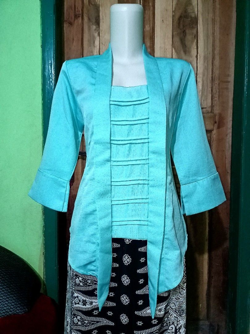 Set Kutu Baru / Setelan Kebaya Biru Muda / Set Kutu Baru Biru Muda ...
