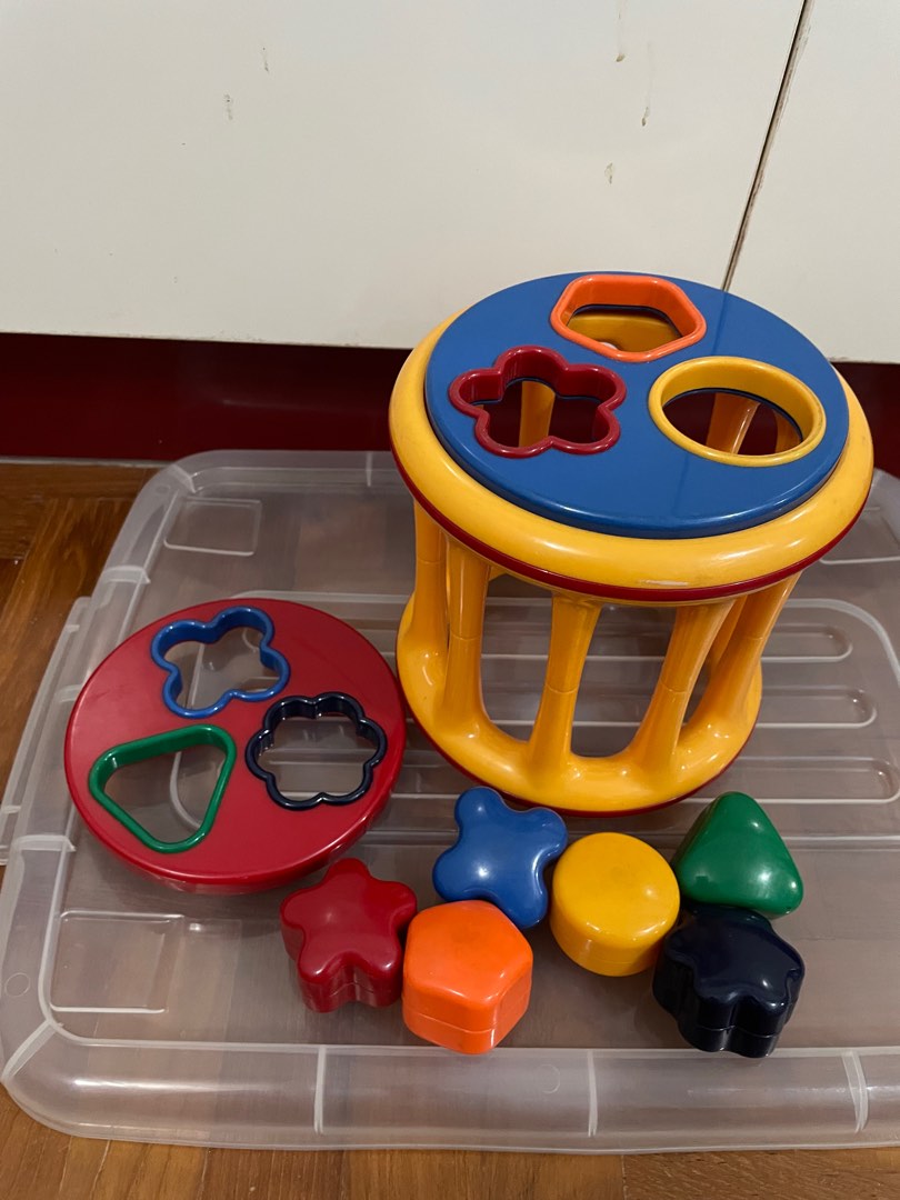 Shape sorting puzzle, Babies & Kids, Infant Playtime on Carousell