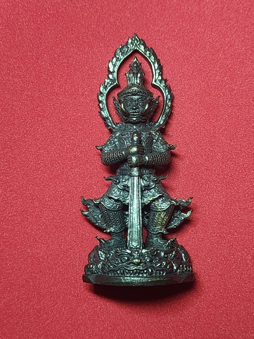 Taowesuwan Yai By LP Wan Wat Khlong Khun BE2560 Thai Amulet on Carousell