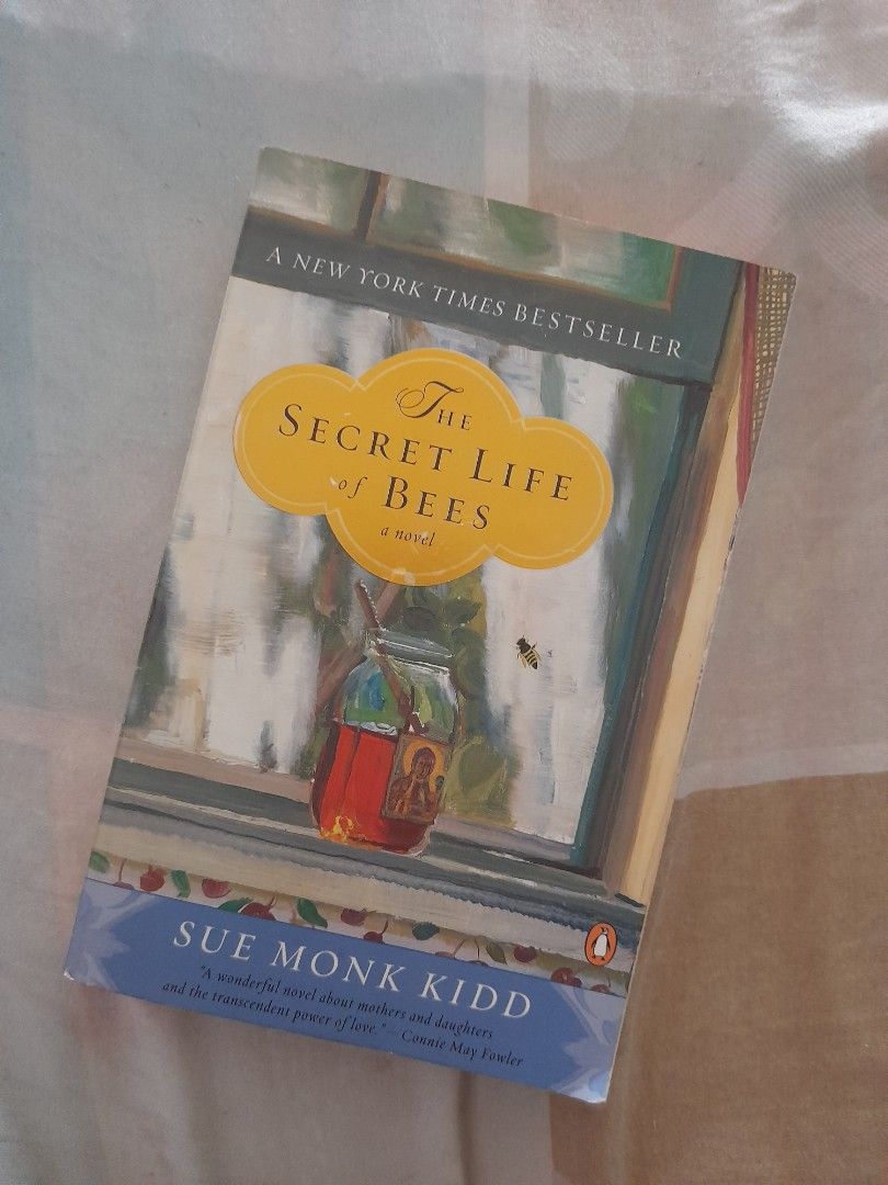 The Secret Life Of Bees by Sue Monk Kidd, Hobbies & Toys, Books ...