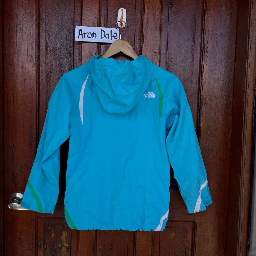 TNF hyvent jacket, Women's Fashion, Coats, Jackets and Outerwear on ...