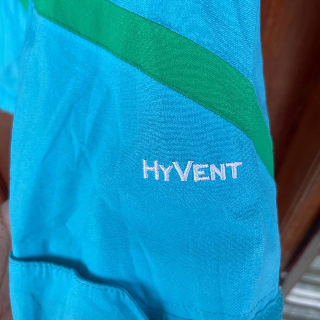 TNF hyvent jacket, Women's Fashion, Coats, Jackets and Outerwear on ...