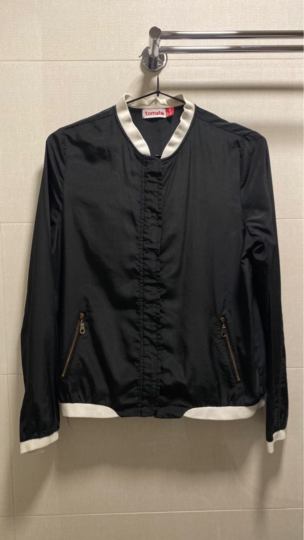 Tomato Black Light Jacket with pockets, Women's Fashion, Coats, Jackets ...