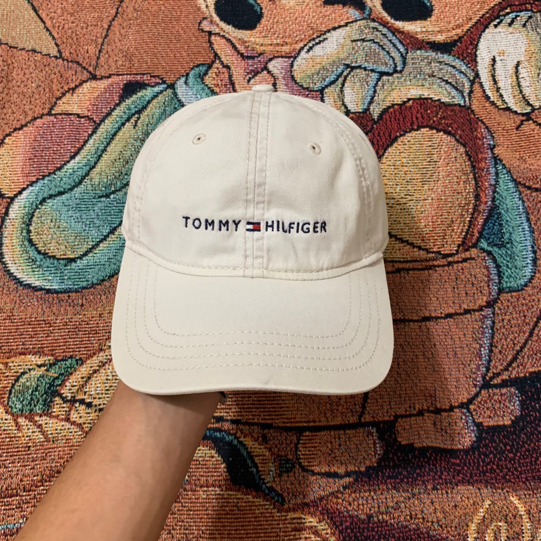 TOPI TOMMY HILFIGER, Fesyen Pria, Aksesoris, Topi di Carousell