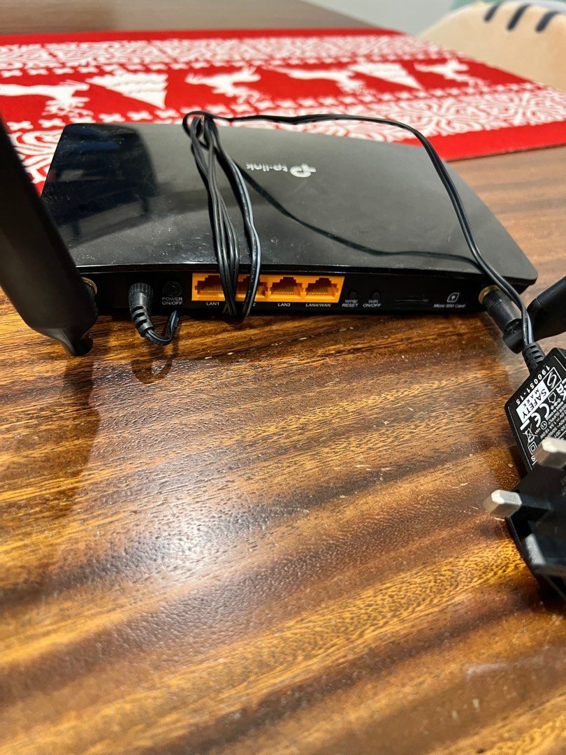 Tplink MR600 router, Computers & Tech, Parts & Accessories, Networking ...