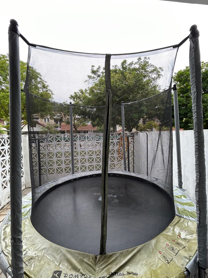Trampoline 2.4m, Sports Equipment, Exercise & Fitness, Cardio & Fitness Machines on Carousell