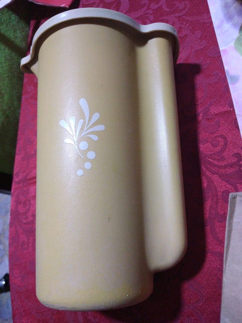 Tupperware 2-liter pitcher, Furniture & Home Living, Kitchenware ...