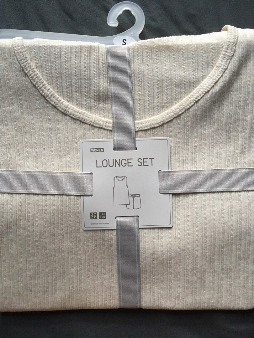 Uniqlo Lounge Set, Women's Fashion, Undergarments & Loungewear on Carousell