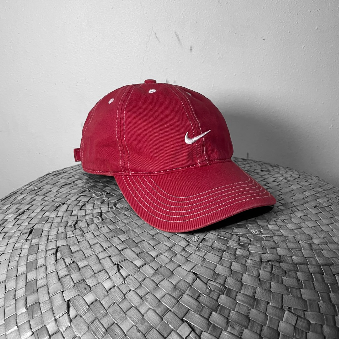 Vintage Nike Contrast Stitch Red Adjustable Strap Cap, Men's Fashion ...