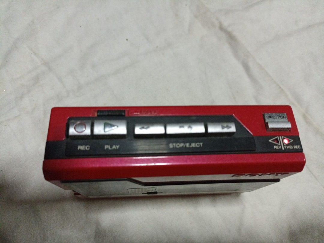 Vintage Red Sony Walkman WM-F85 1985, Audio, Portable Music Players on ...