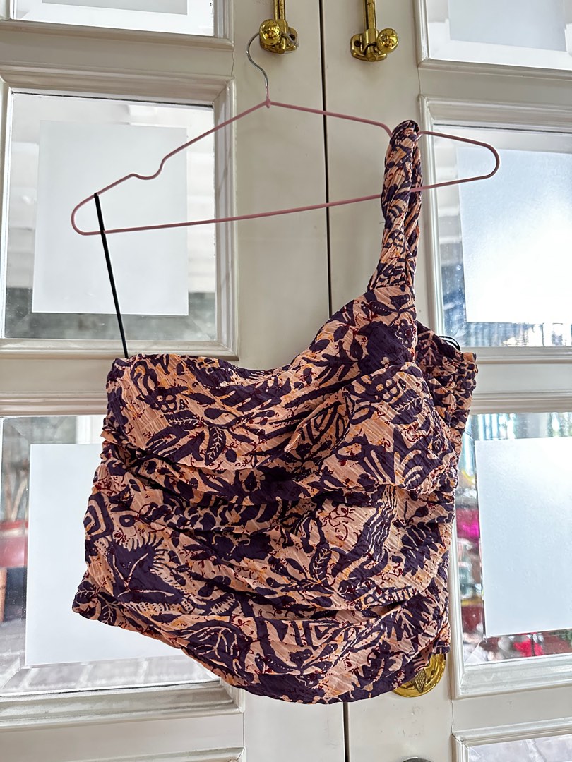 Zara One Sided Top, Women's Fashion, Tops, Blouses on Carousell