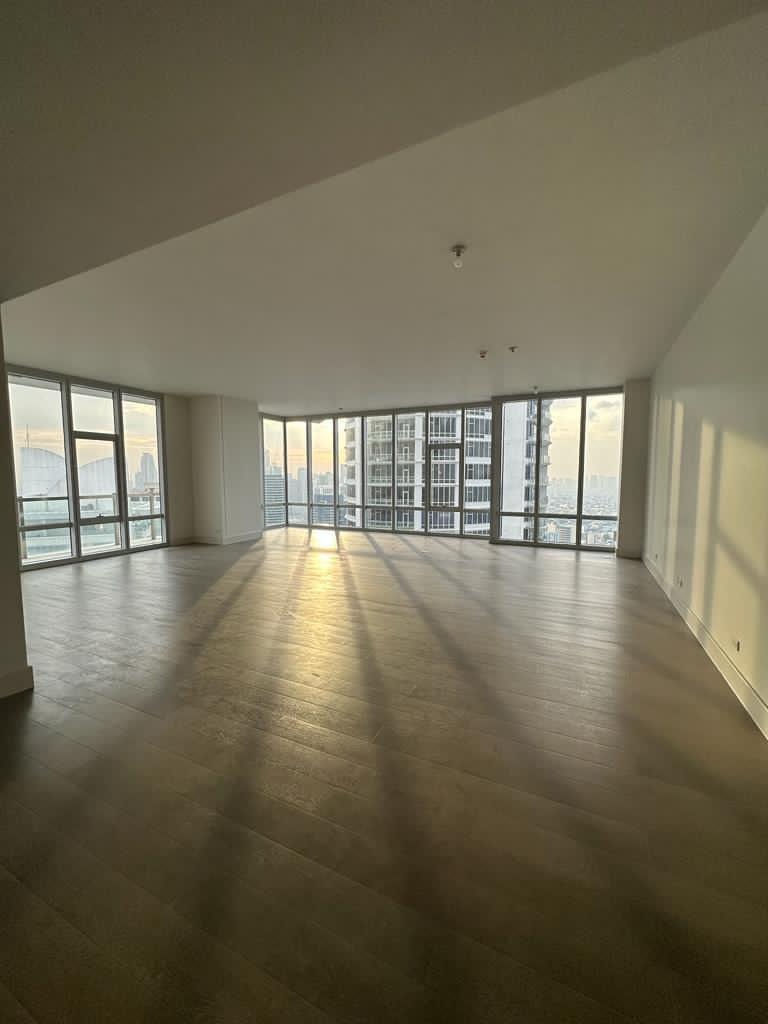 2 Bedroom Unit in Rockwell Proscenium, Sakura Tower for Sale, Property ...