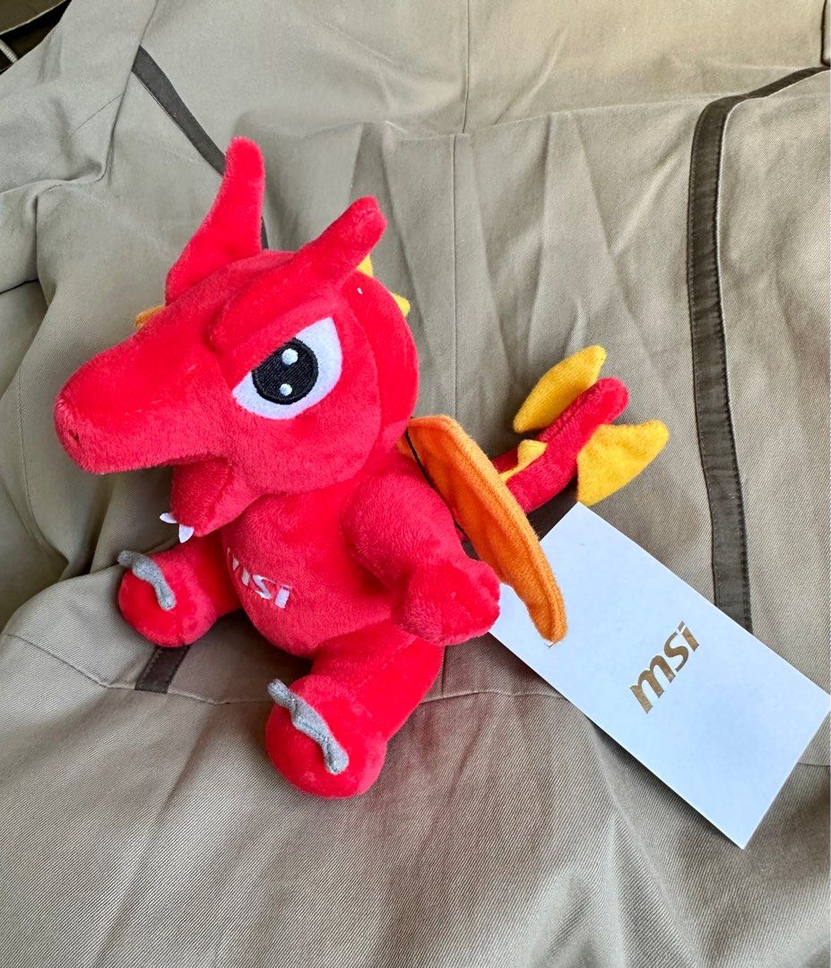 全新 紅色 可愛 恐龍毛公仔 MSI Red Dragon stuffed plush toy, 興趣及遊戲, 玩具 & 遊戲類 ...