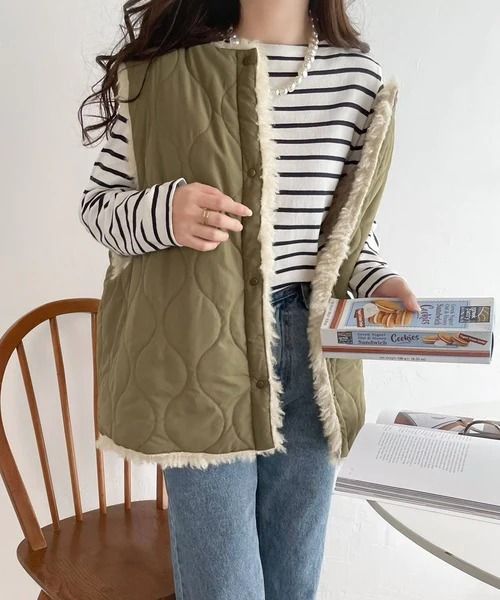 預購 日本品牌 Java 2way 棉絮絎縫 x 毛毛雙面背心 3色 Ivory / Black / Khaki 4碼, 女裝, 外套及戶外衣服 - Carousell