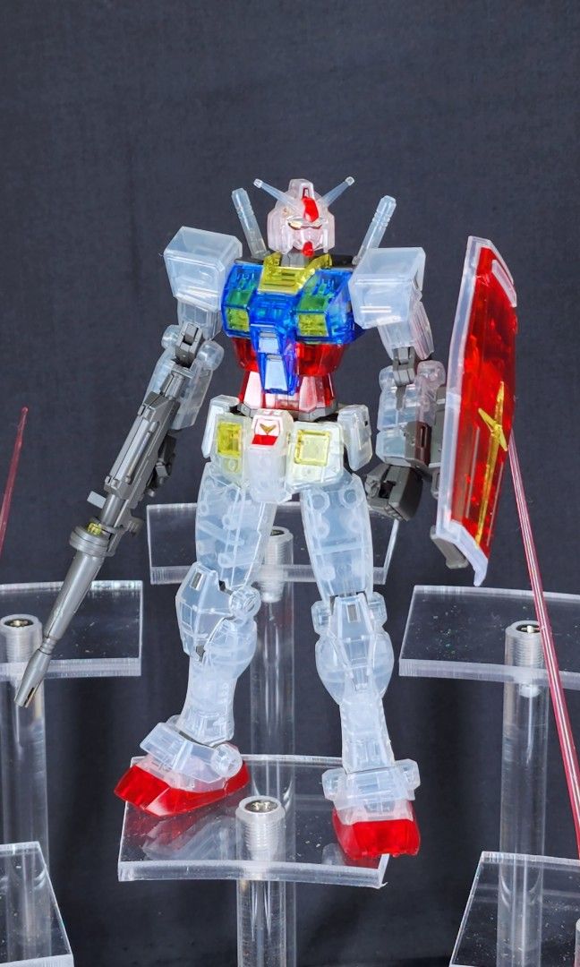 素組高達模型完成品 Bandai HG RX-78-2 Gundam Beyond Global clear color 40 週年3特別版 1:144 高質素模型 全彩色透明版, 興趣及遊戲 ...