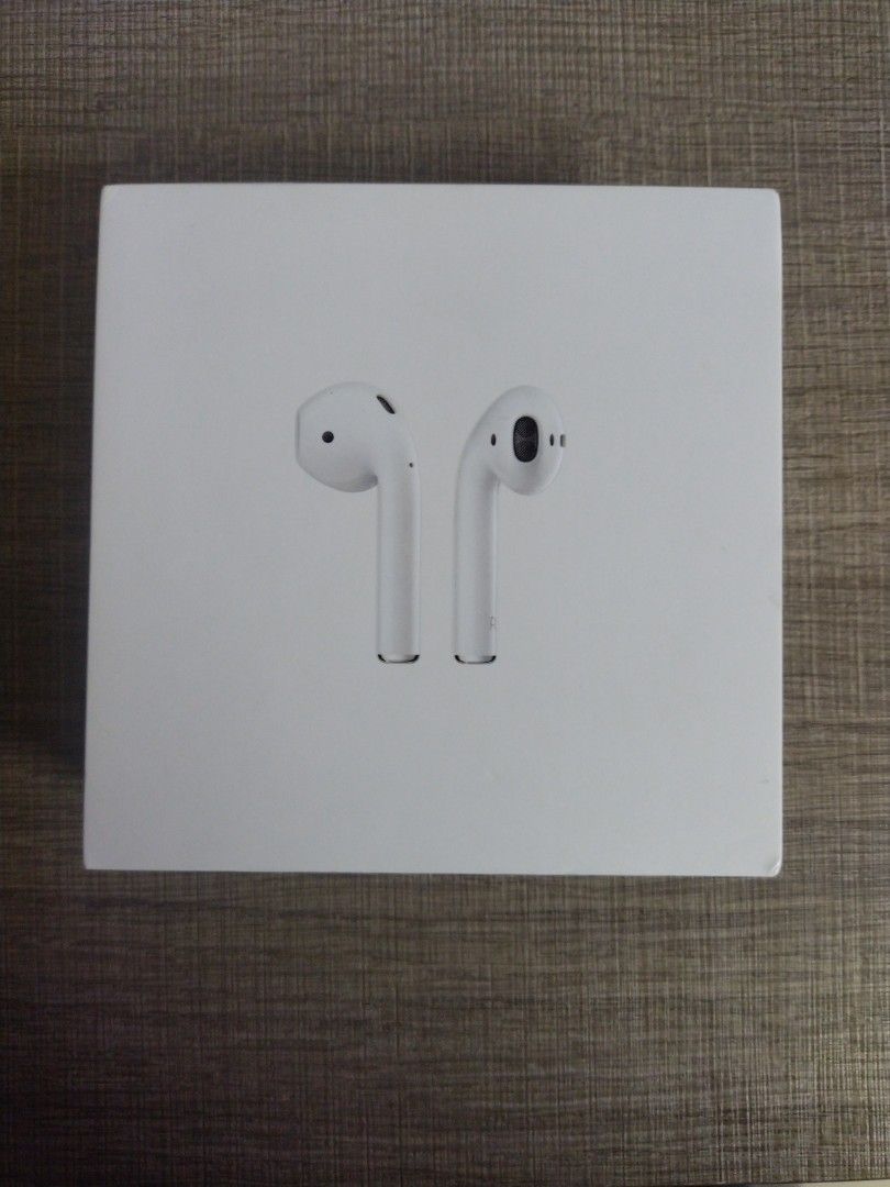 Apple Airpods originaL box, 手提電話, 電話及其他裝置配件, 手機套及手機殻 - Carousell