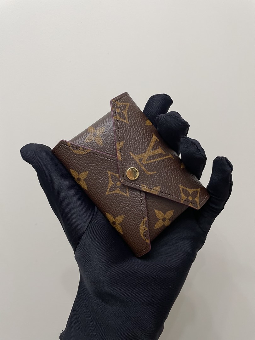 Authentic Kirigami Small, Luxury, Bags & Wallets on Carousell