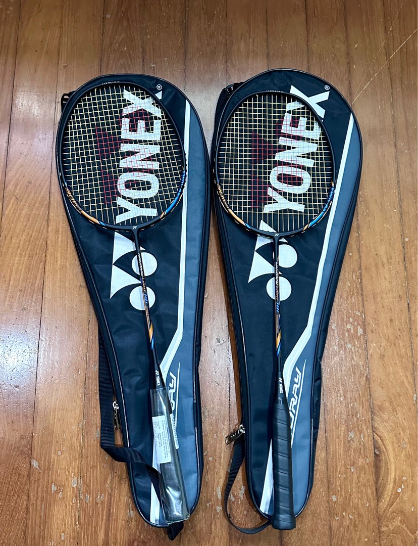 YONEX Badminton Light weight 77 grams 30 lbs Racquet - Free Bag, Sports ...