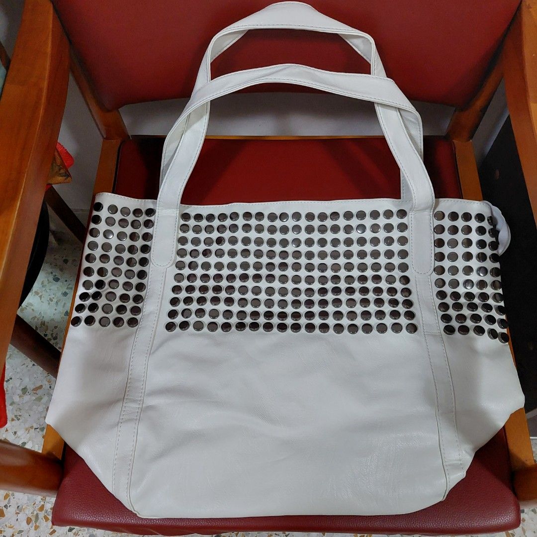 Brand New White Tot Bag, Women's Fashion, Bags & Wallets, Tote Bags on ...