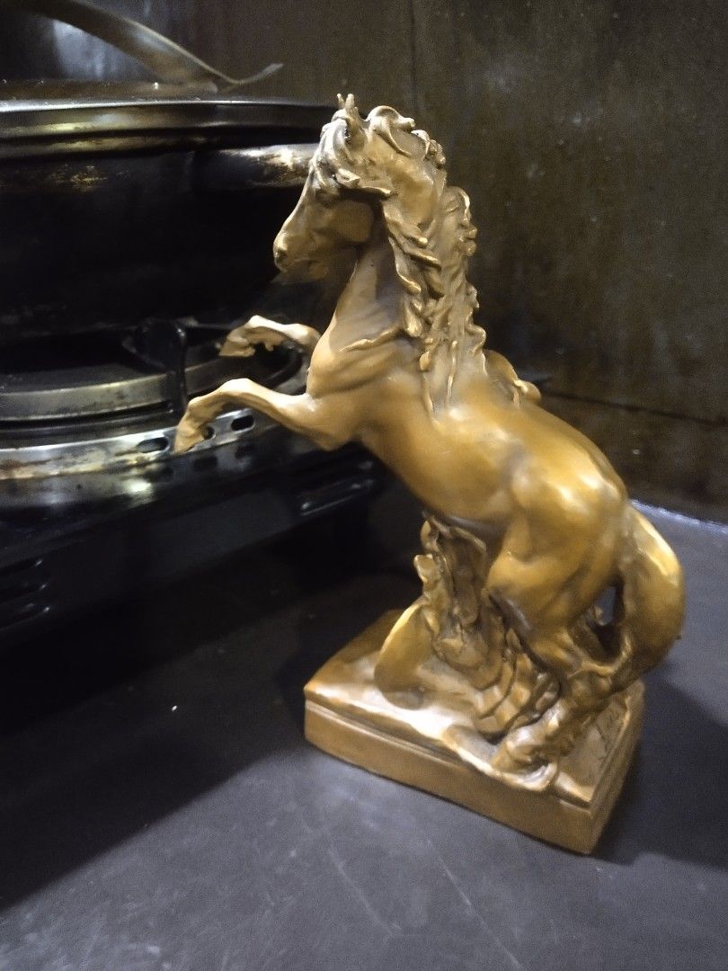 Brass victory horse statue display, Hobbies & Toys, Memorabilia ...
