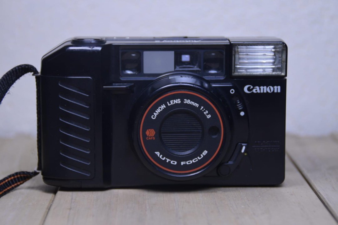Canon Autoboy 2 Film Camera, Photography, Cameras on Carousell