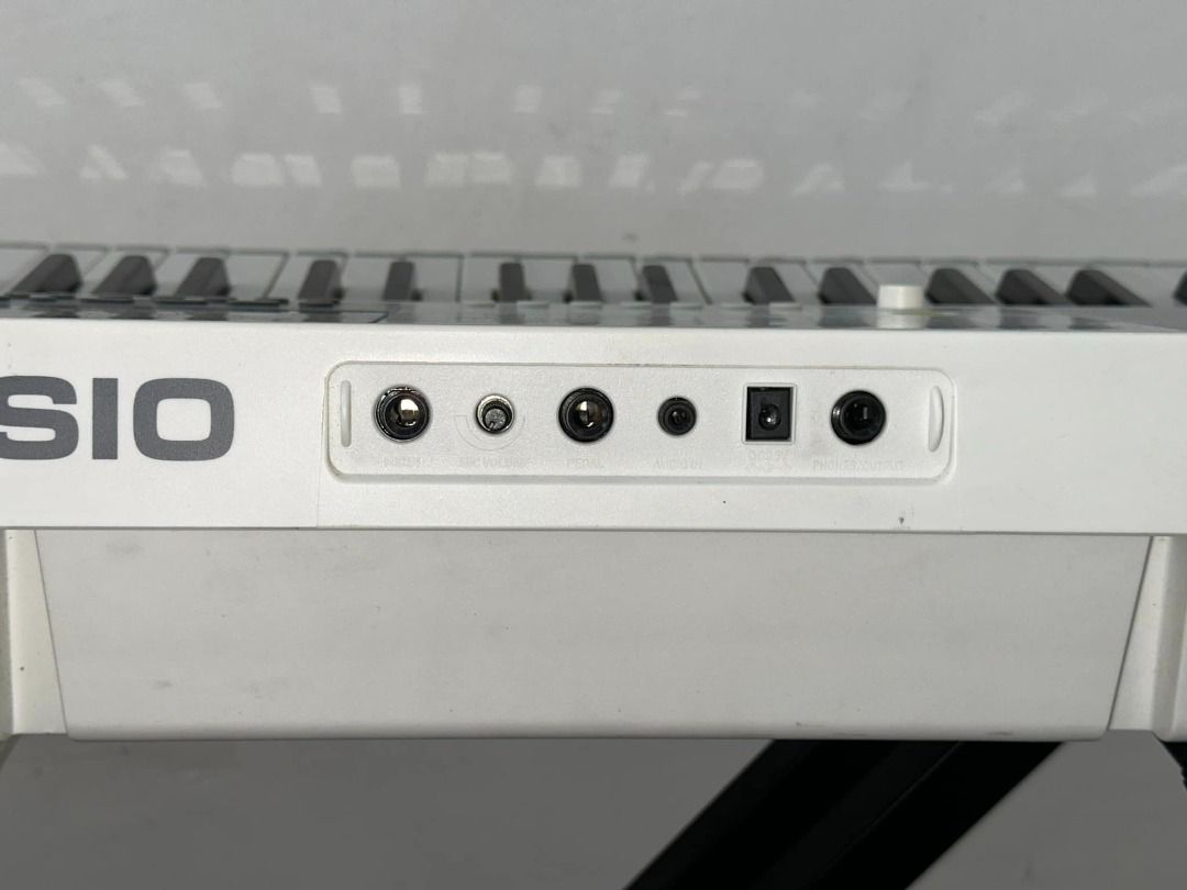 Casio LK-511 Optical Navigation Keyboard 61 Keys with Touch Response ...