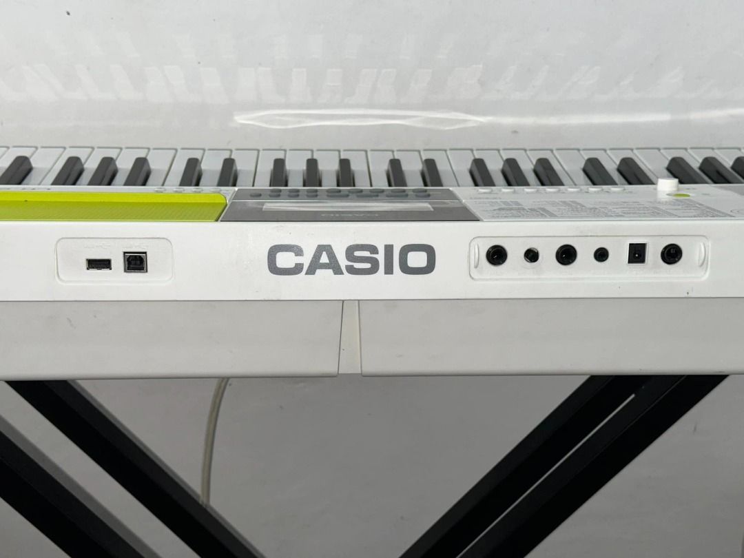 Casio LK-511 Optical Navigation Keyboard 61 Keys with Touch Response ...