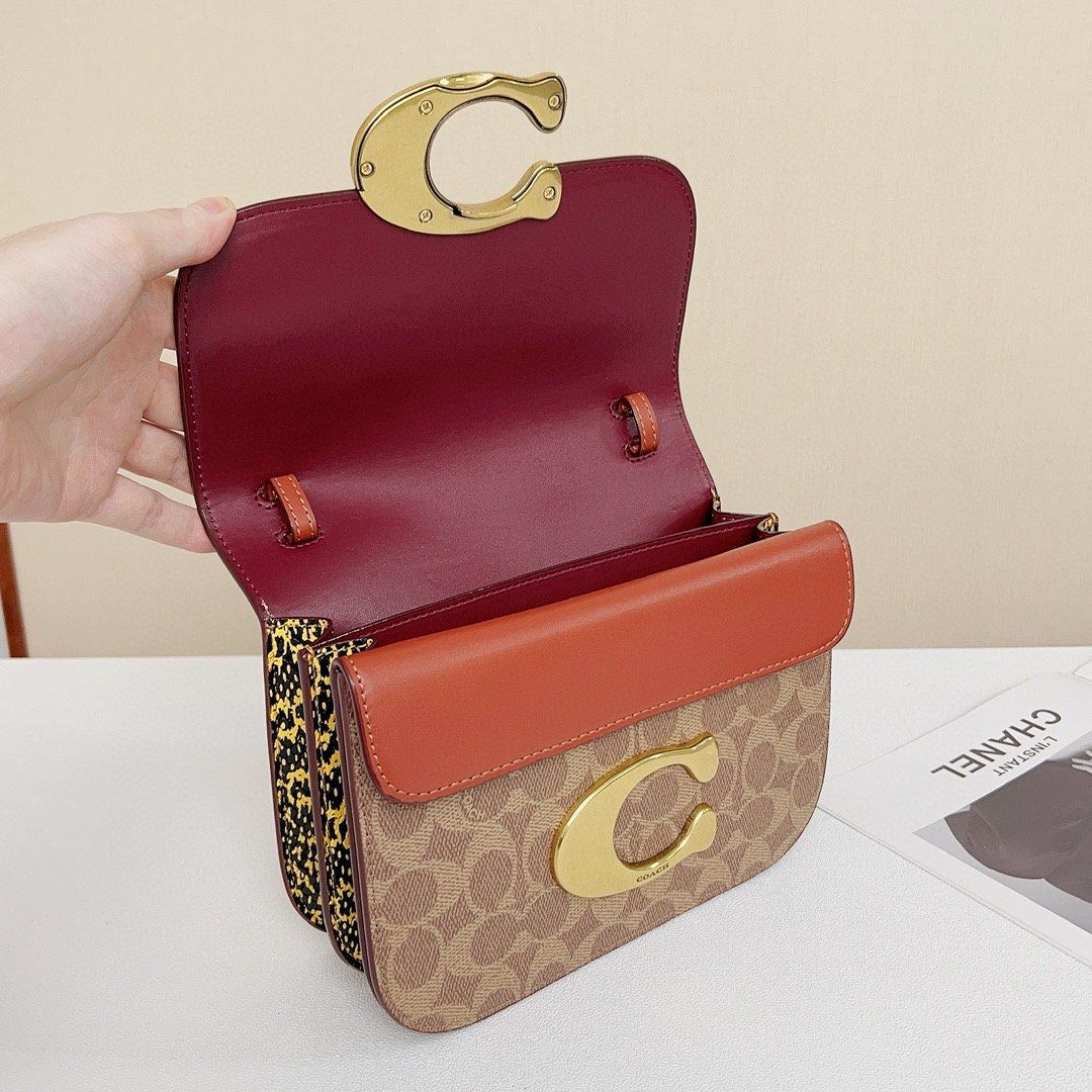 Coach CM551 crossbody bag, Women's Fashion, Bags & Wallets, Cross-body ...