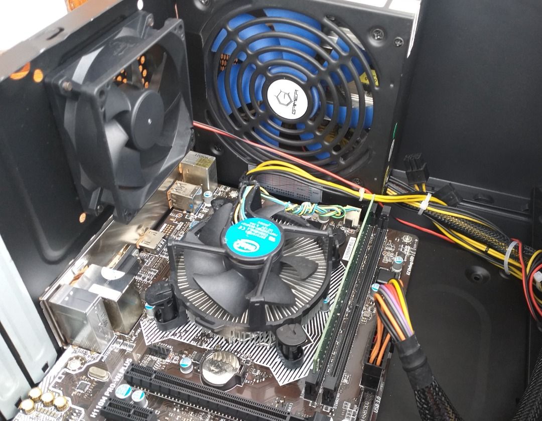 CPU 7th gen i5/system unit only, Computers & Tech, Desktops on Carousell