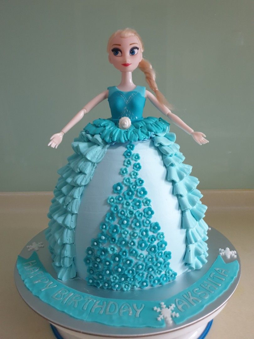 Elsa cake, Food & Drinks, Homemade Bakes on Carousell