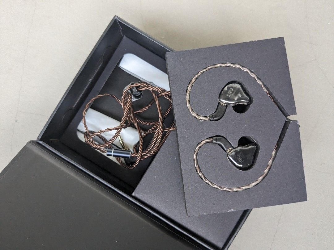 FiiO FH1s In Ear Monitor IEM Earphones, Audio, Earphones on Carousell