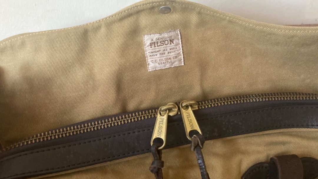 RUSH - Filson, Men's Fashion, Bags, Briefcases on Carousell