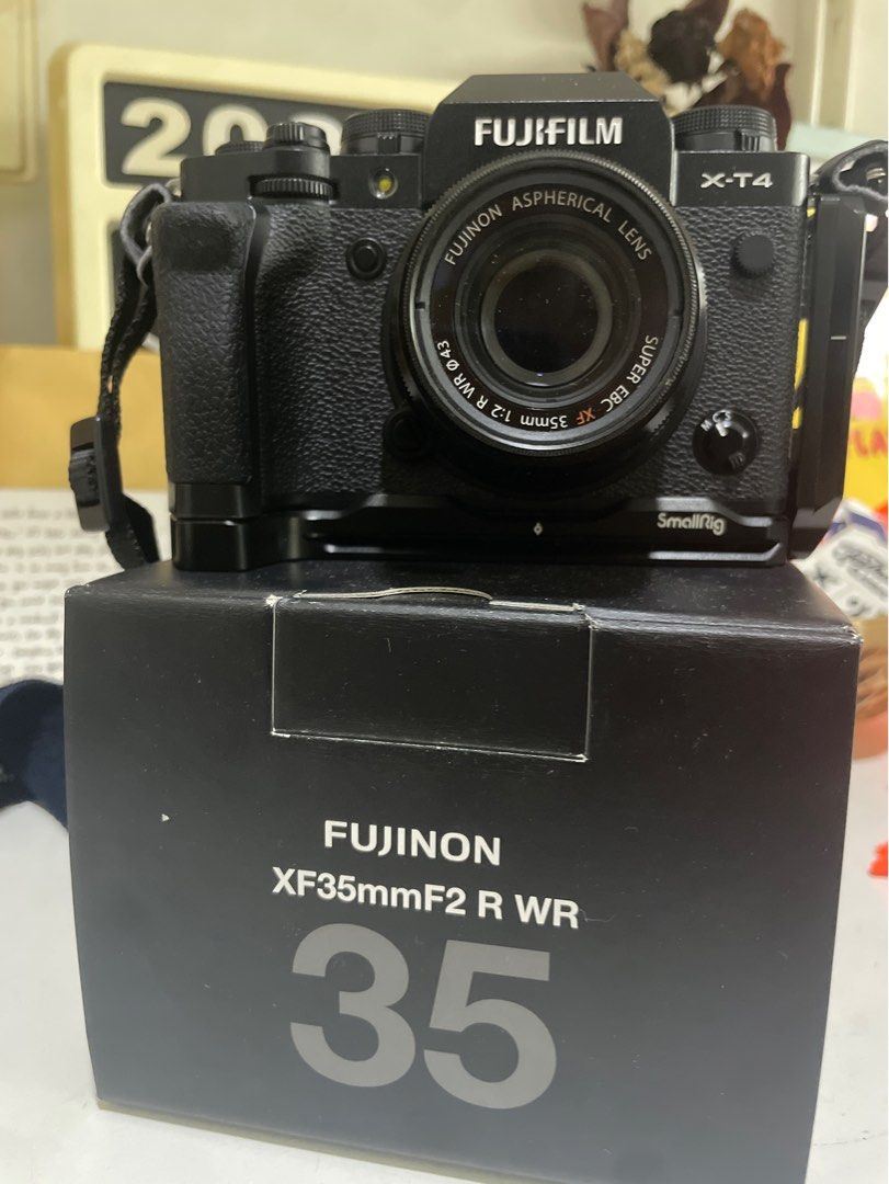 Fuji XF 35mm F2 Lens, Photography, Lens & Kits on Carousell