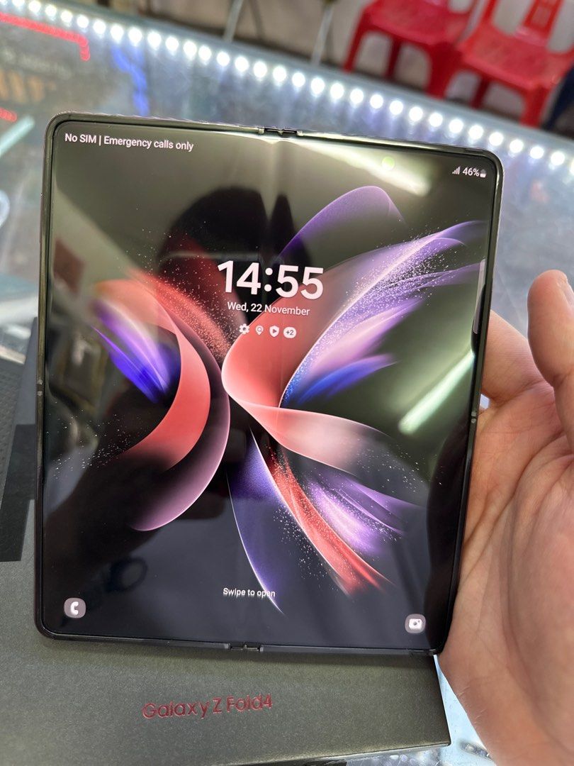 Galaxy Z Fold 4 Burgundy 256GB, Mobile Phones & Gadgets, Mobile Phones ...