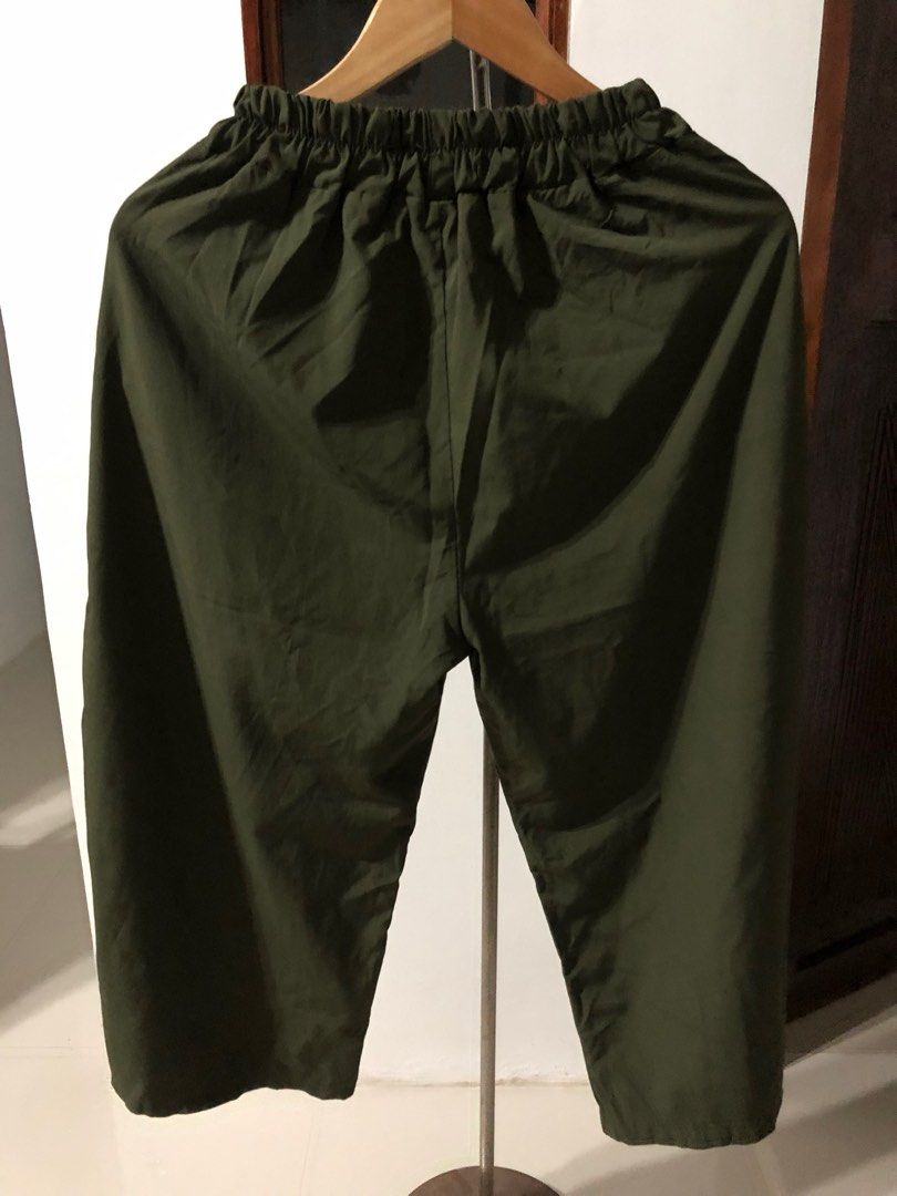 Green Square pants, Women's Fashion, Bottoms, Other Bottoms on Carousell