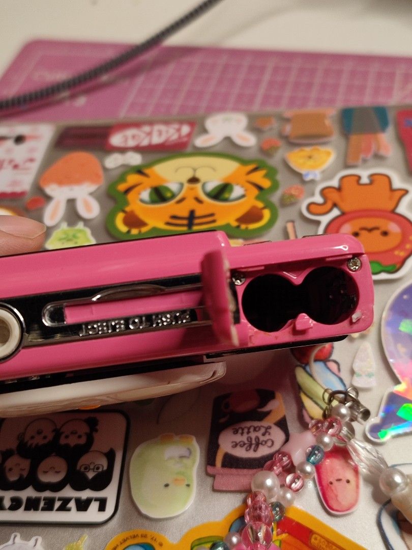Hello Kitty Sanrio Digital Camera, Photography, Cameras on Carousell