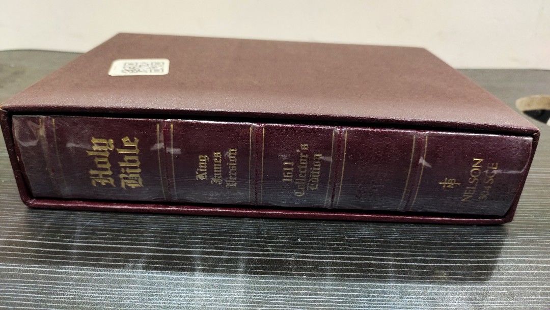 Holy Bible: KJV 1611 Collector's Edition, Hobbies & Toys, Books ...