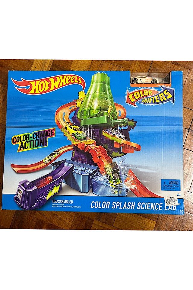 Hotwheels color splash science lab new, Hobbies & Toys, Toys & Games on ...