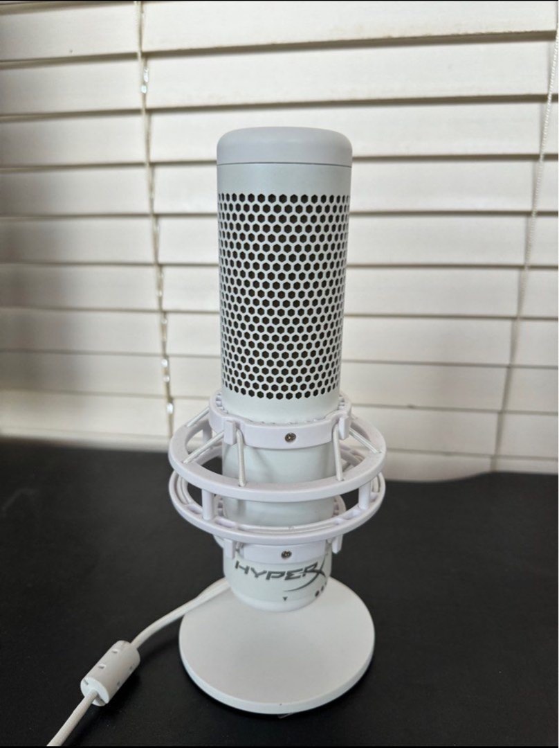 HyperX Quadcast S white, Audio, Microphones on Carousell