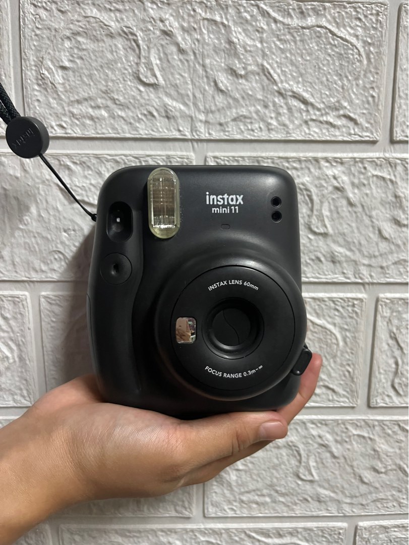 Instax Mini 11 Black, Photography, Cameras on Carousell
