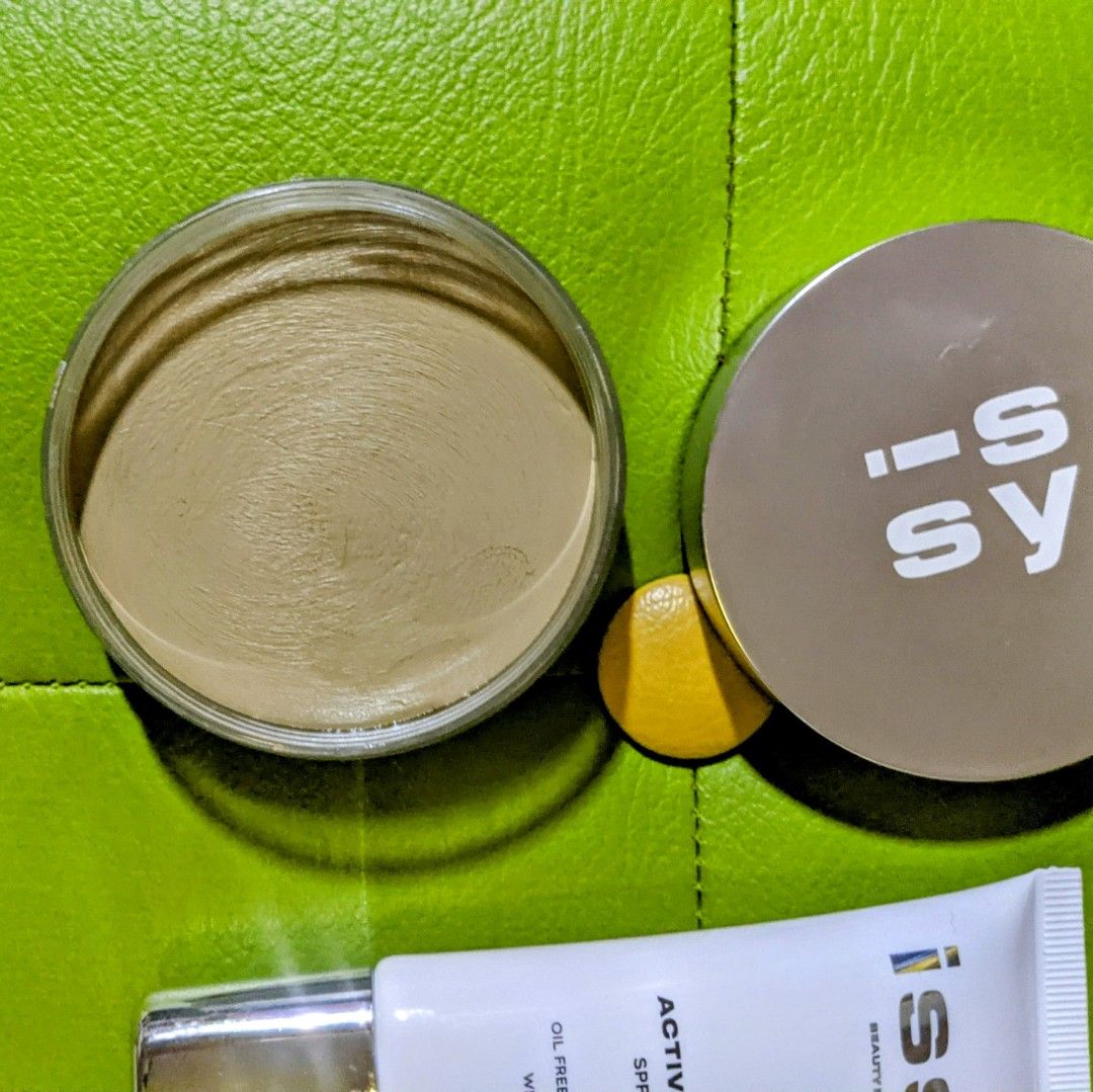 Issy True Flex Set make up bundle!! with freebie, Beauty & Personal ...