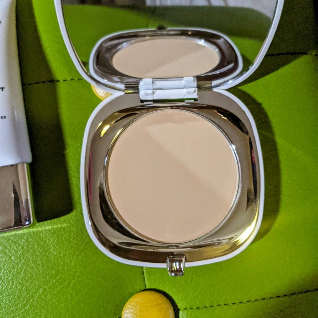 Issy True Flex Set make up bundle!! with freebie, Beauty & Personal ...