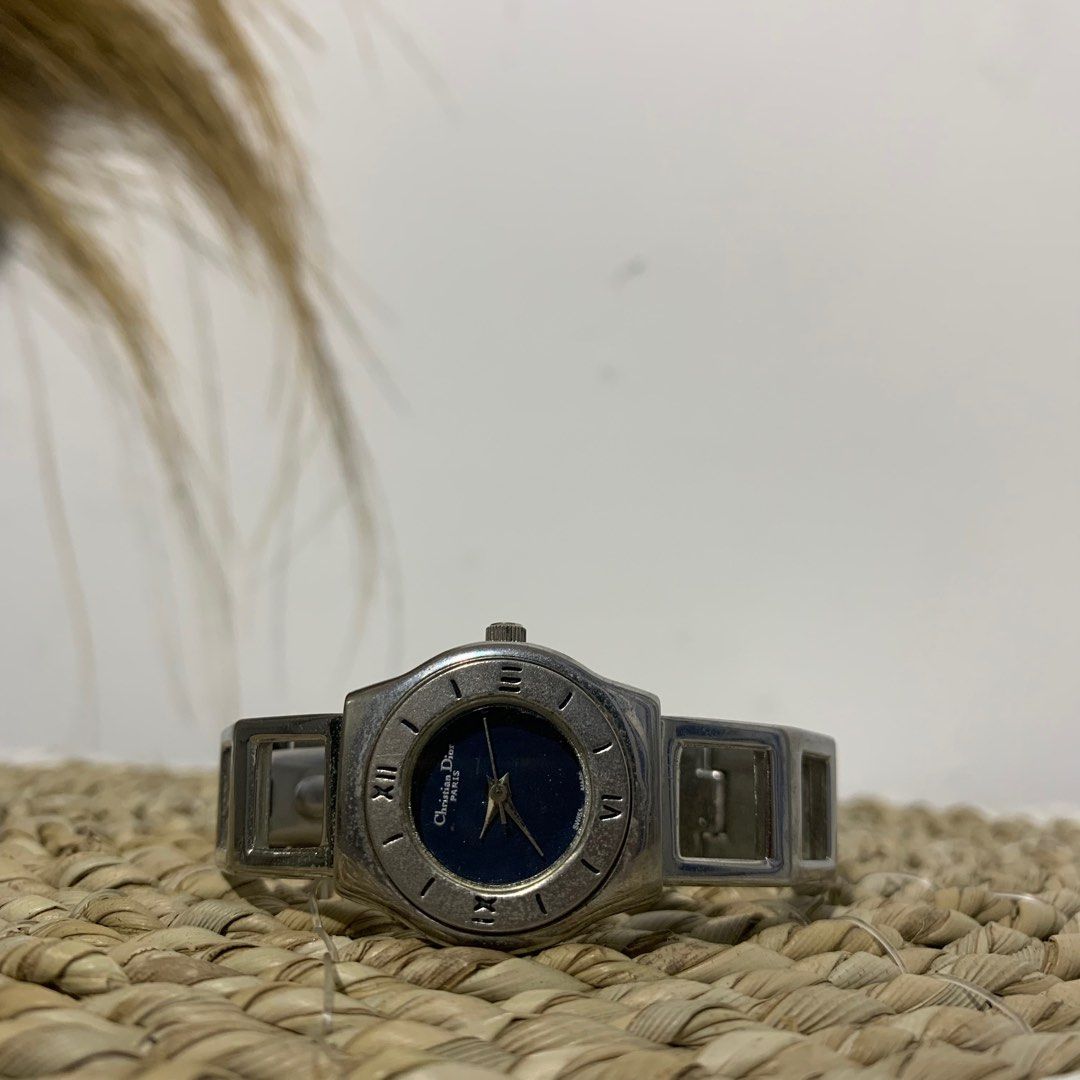 jam tangan Christian Dior, Barang Mewah, Jam Tangan di Carousell