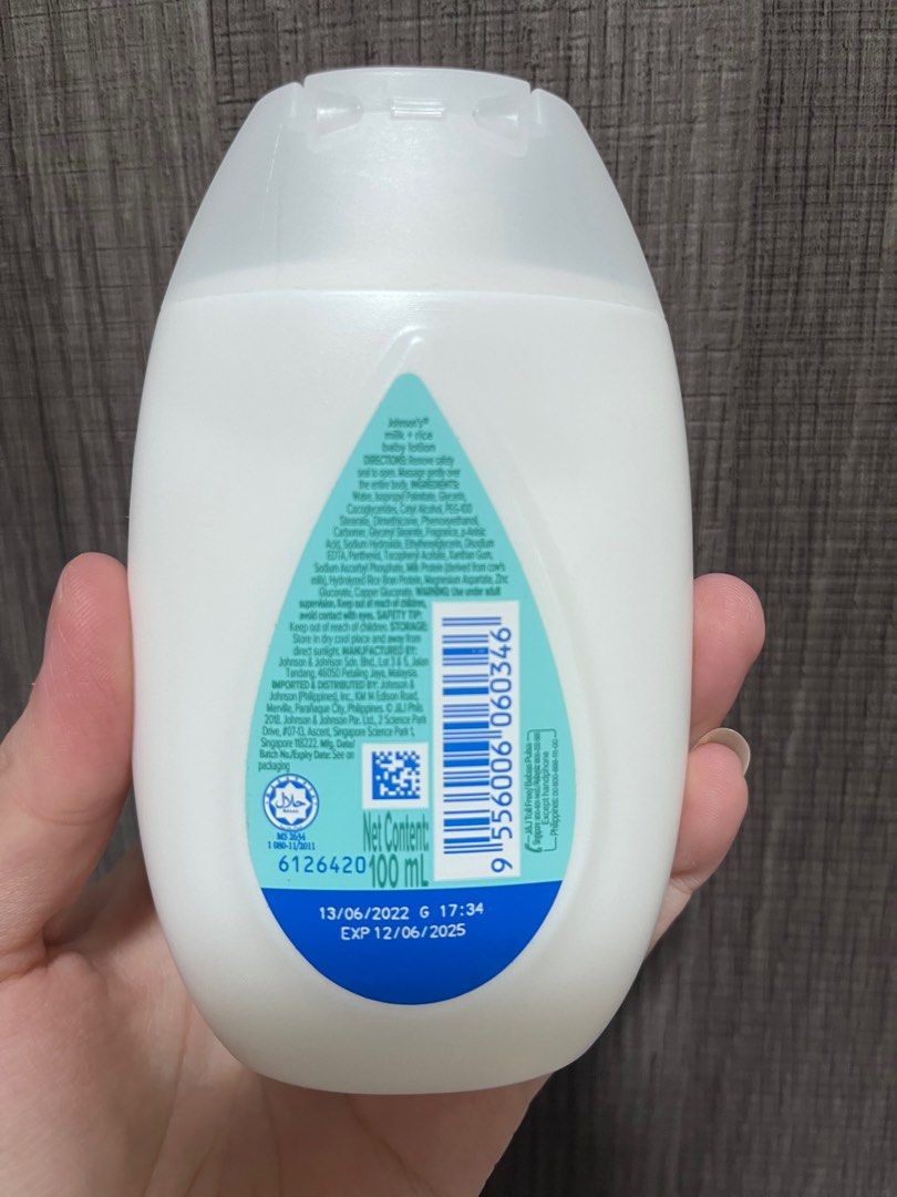 Johnson's Baby Lotion 100ml (Hydrate skin and lock in moisture), Babies ...