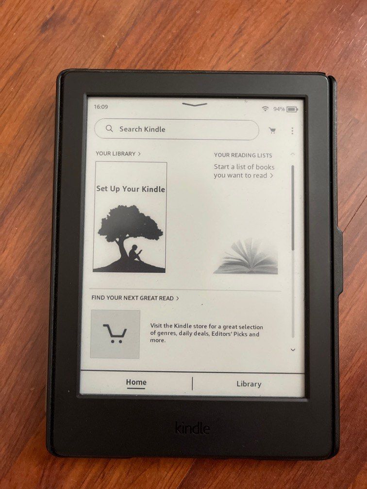 Kindle 8th Gen like new. Not paper white, Mobile Phones & Gadgets, E ...