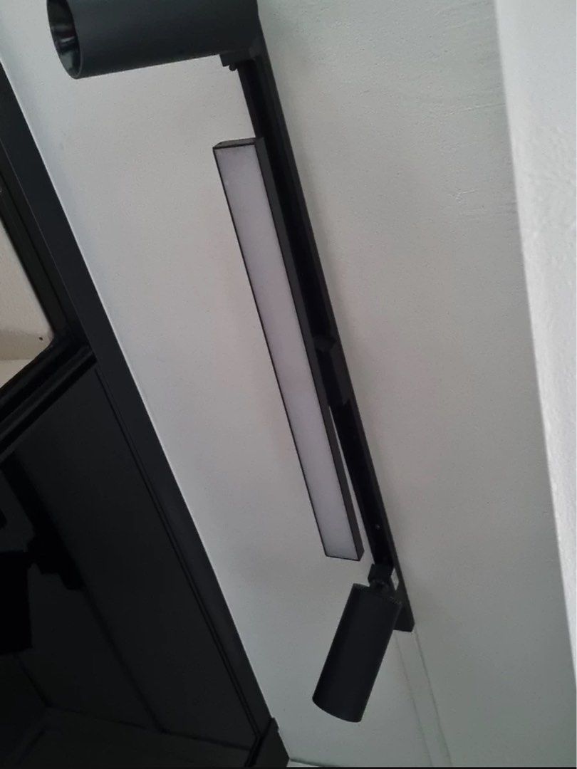 LED strip lighting (Track Lights) warm white 100w, Furniture & Home ...