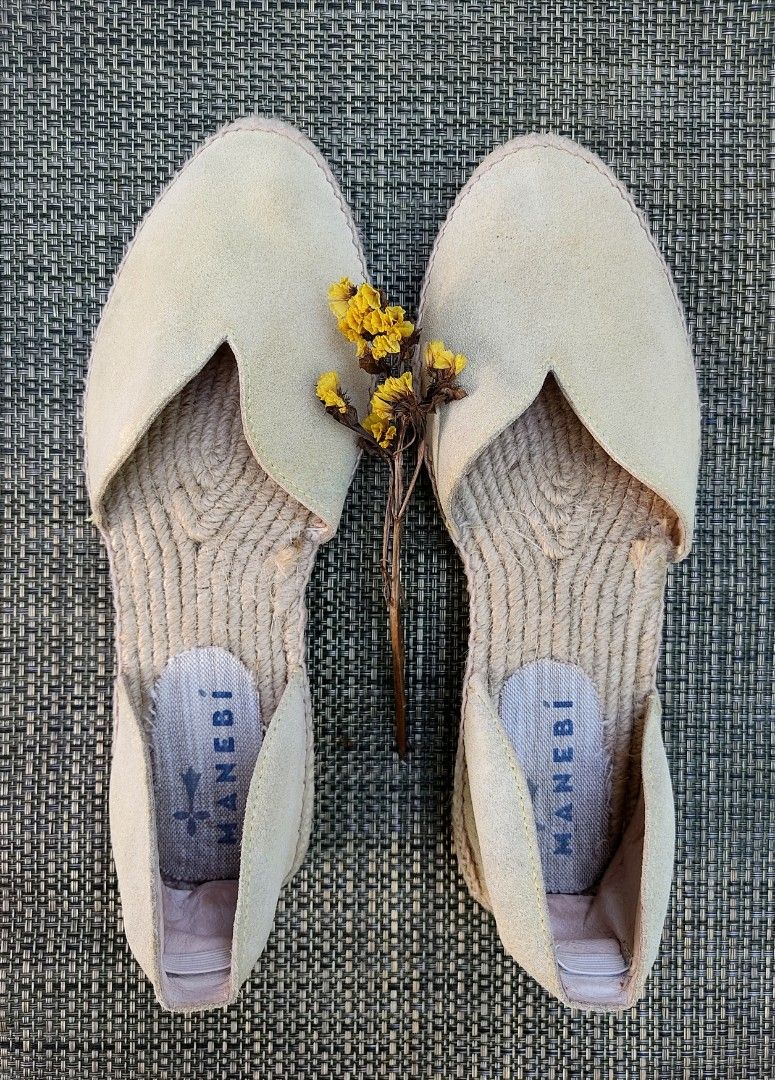 Manebi Slip On Open Side Shoes, Women's Fashion, Footwear, Shoe inserts ...