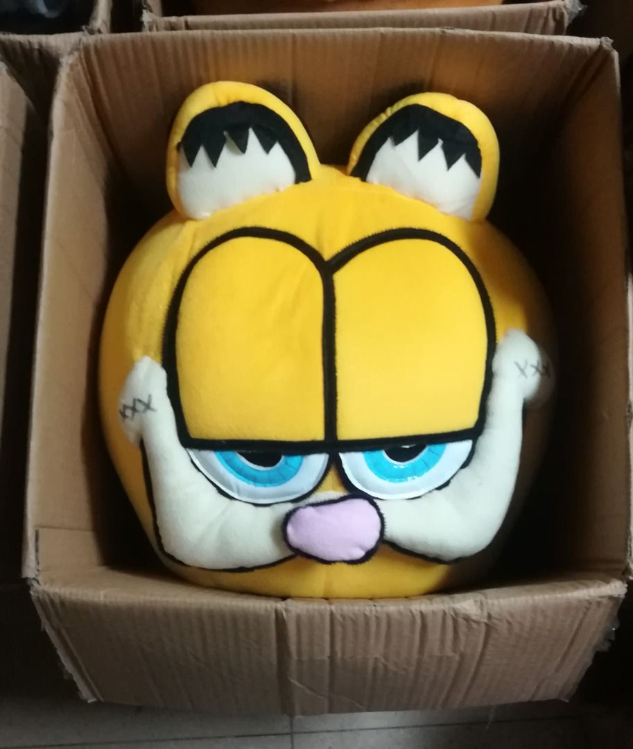 Mickey Mouse and Garfield Adult Mascot Costume For Party, Hobbies ...