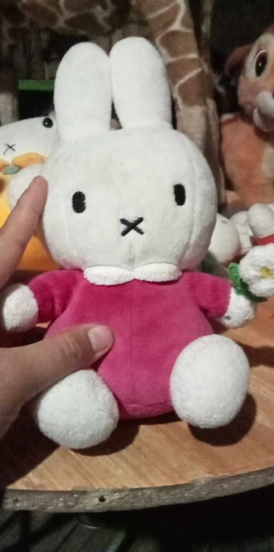 miffy with flower cut etiketa, Hobbies & Toys, Toys & Games on Carousell