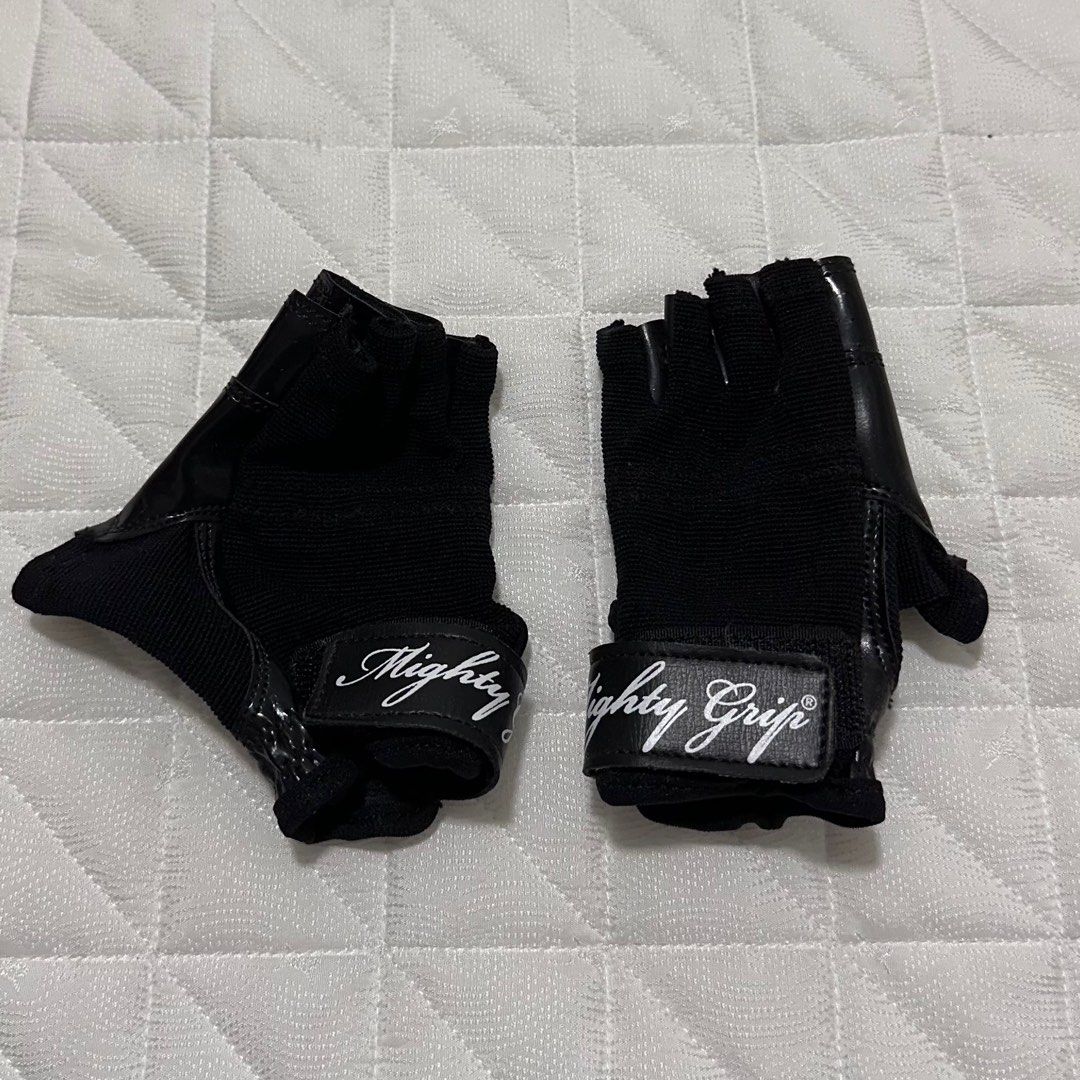 Mighty Grip Gloves (Black), Sports Equipment, Exercise & Fitness ...